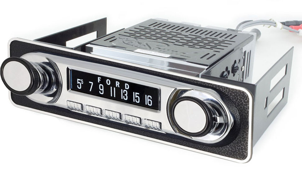 RETROSOUND HUNTINGTON IN-DASH RADIO KIT (WITH DIN KIT)