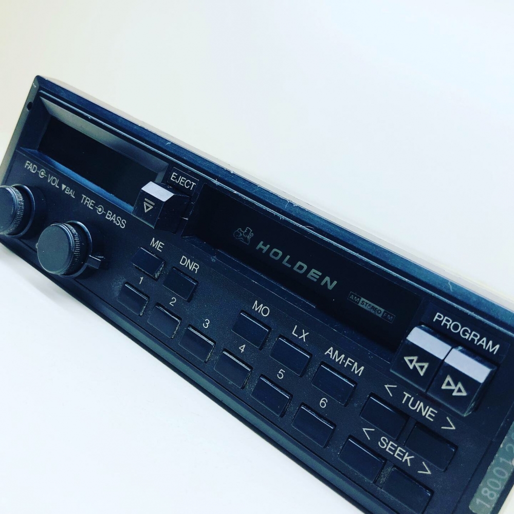 CAS CUSTOM OE-SERIES BLUETOOTH AM/FM USB AUX RADIO KIT : HOLDEN ...