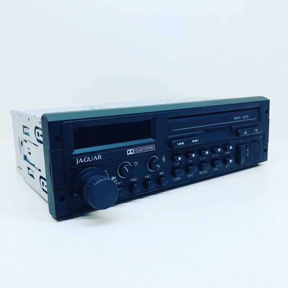 JAGUAR INSPIRED SQR-46 BLUETOOTH DAB+ 1-DIN CAR RADIO