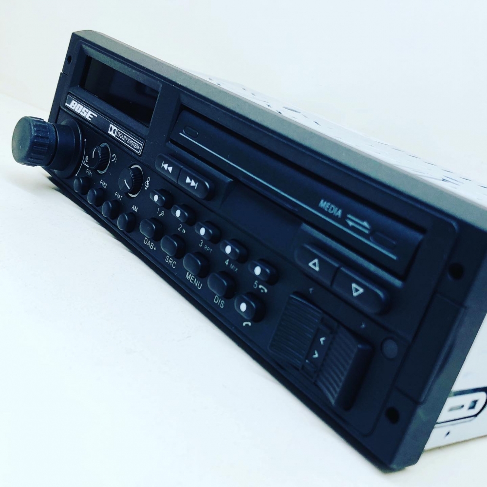 BOSE INSPIRED SQR-46 BLUETOOTH DAB+ 1-DIN CAR RADIO