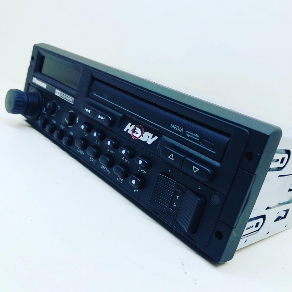 HSV INSPIRED SQR-46 BLUETOOTH DAB+ 1-DIN CAR RADIO