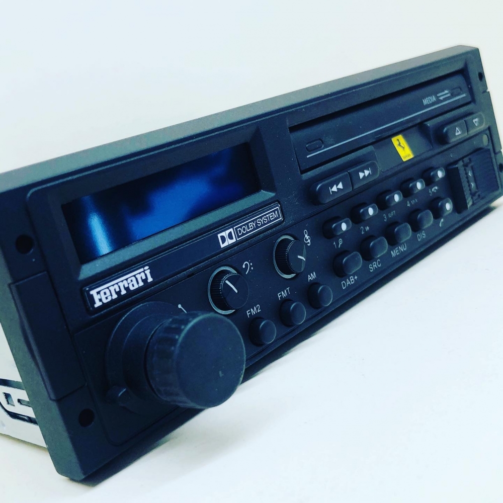 FERRARI I INSPIRED SQR-46 BLUETOOTH DAB+ 1-DIN CAR RADIO