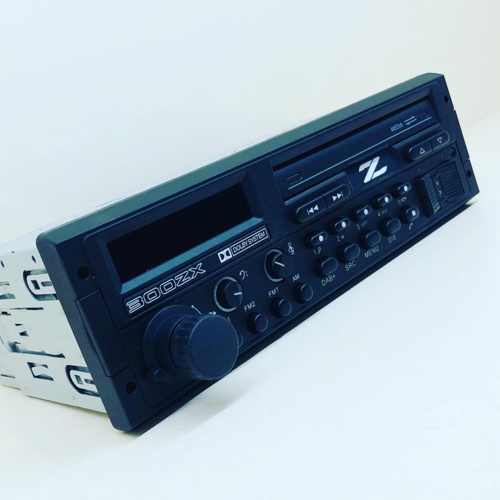 NISSAN 300ZX INSPIRED SQR-46 BLUETOOTH DAB+ 1-DIN CAR RADIO